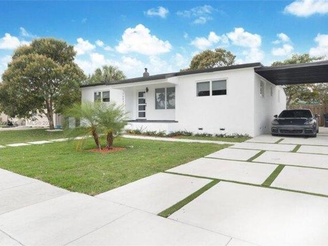 house with 5 bedroom, North Miami Beach FL DS89156546