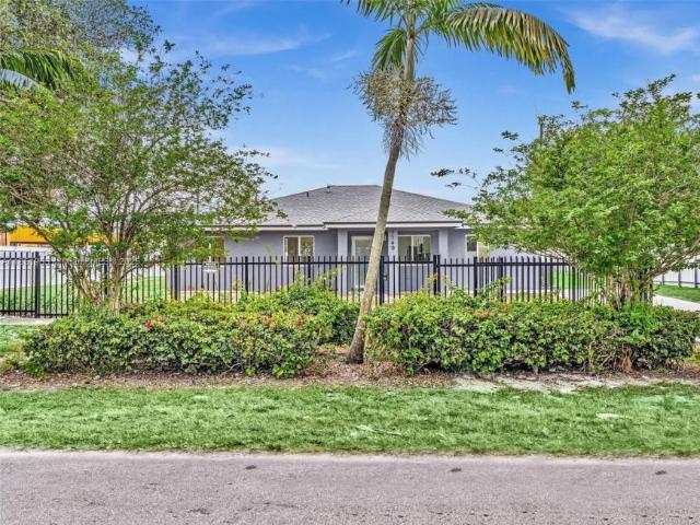house with 5 bedroom, North Miami FL FL DLS102243901