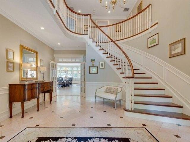 house with 5 bedroom, North Reading MA ES105115441