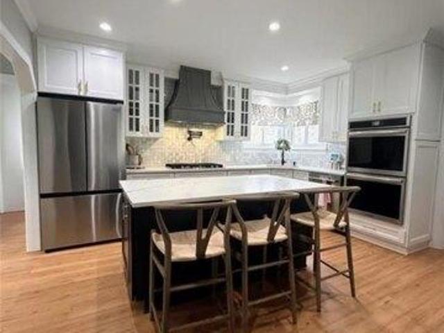 house with 5 bedroom, North Smithfield RI ES103016912
