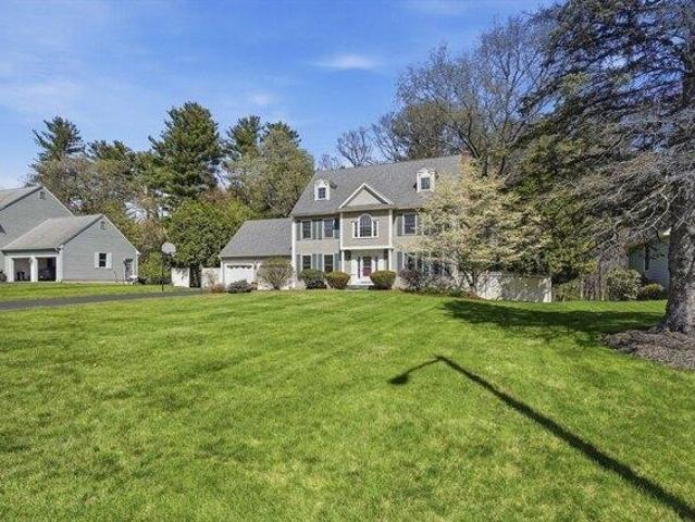 house with 5 bedroom, Northborough MA ES103434222