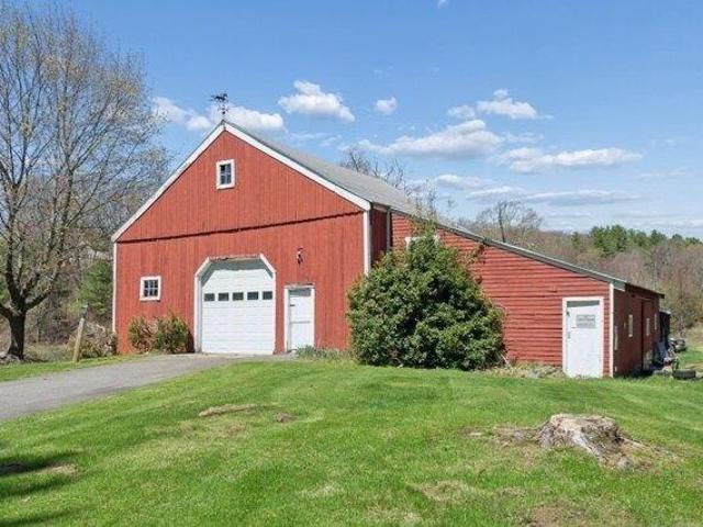 house with 5 bedroom, Northborough MA ES103443465