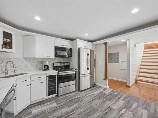 house with 5 bedroom, Northborough MA ES104330301