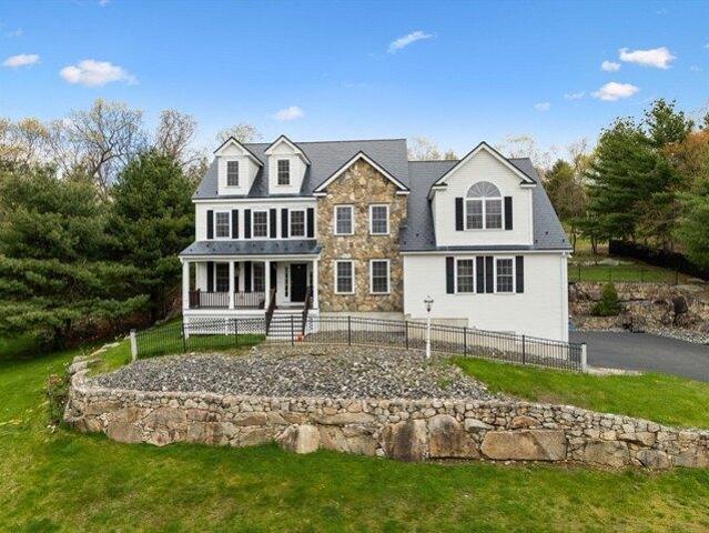 house with 5 bedroom, Northbridge MA DLS102372485