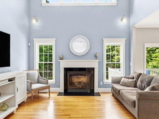 house with 5 bedroom, Norton MA ES104114366