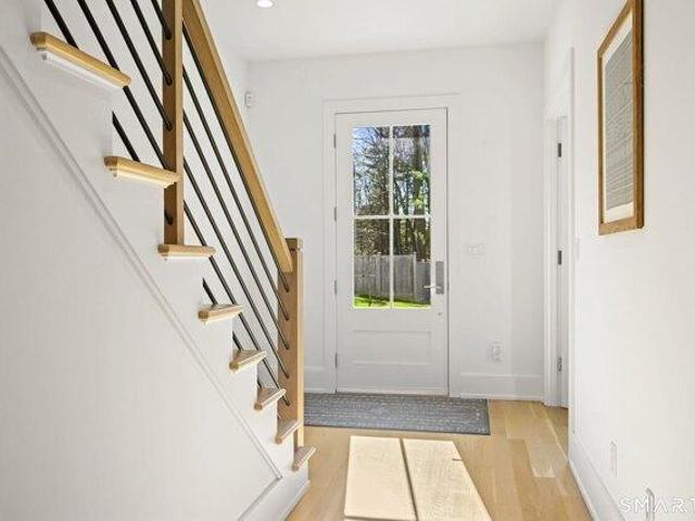 house with 5 bedroom, Norwalk CT DS103069422
