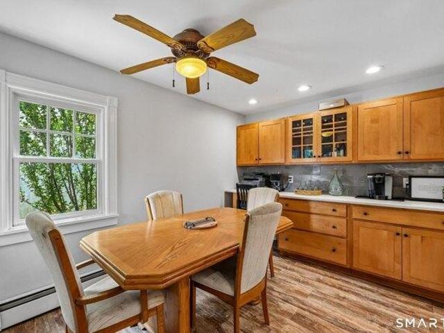 house with 5 bedroom, Norwalk CT ES104152907