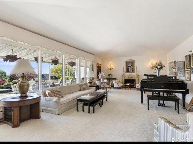 house with 5 bedroom, Norwalk CT ES105206666