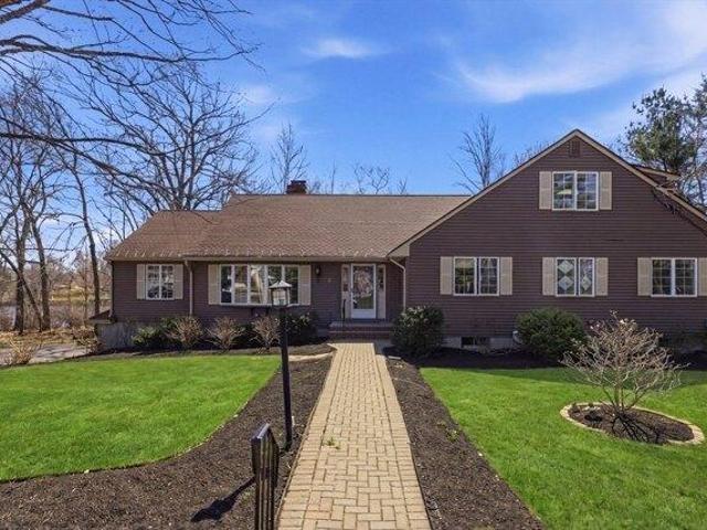 house with 5 bedroom, Norwood MA DS103016302