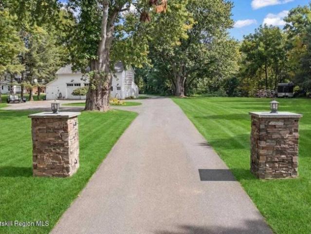 house with 5 bedroom, NY NY ES100601500