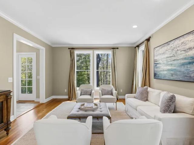 house with 5 bedroom, NY NY ES102018875