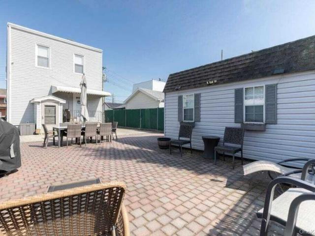 house with 5 bedroom, NY NY ES102272116