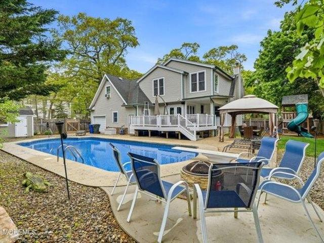 house with 5 bedroom, Oakhurst NJ ES104849937