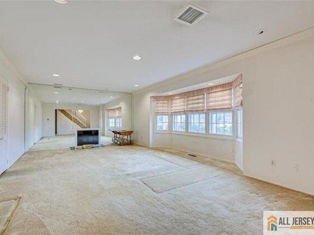 house with 5 bedroom, Old Bridge NJ DLS101661029