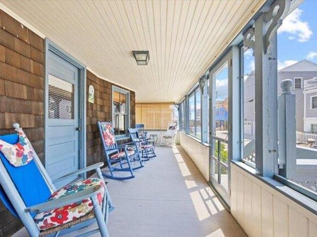 house with 5 bedroom, Old Orchard Beach ME ES104851320