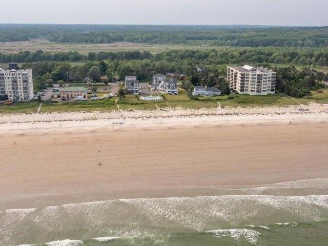 house with 5 bedroom, Old Orchard Beach ME ES105125138