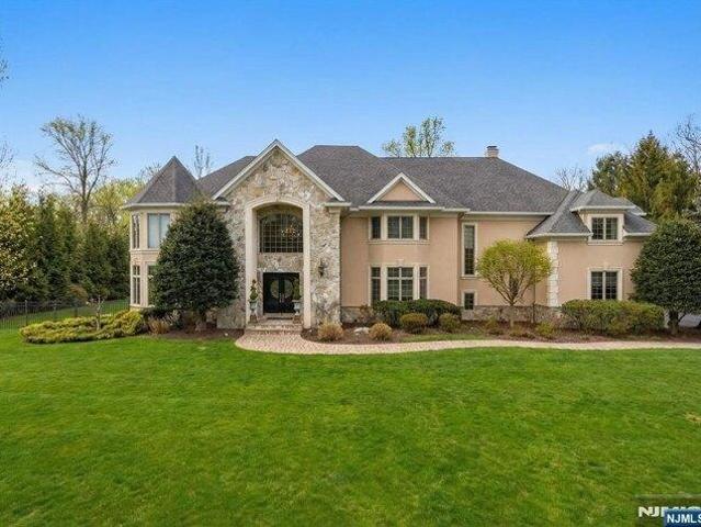 house with 5 bedroom, Old Tappan NJ DLS101707101
