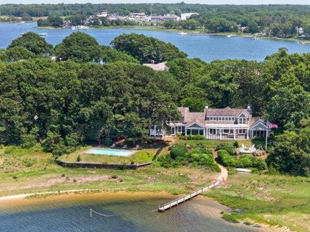 house with 5 bedroom, Osterville MA ES103848734