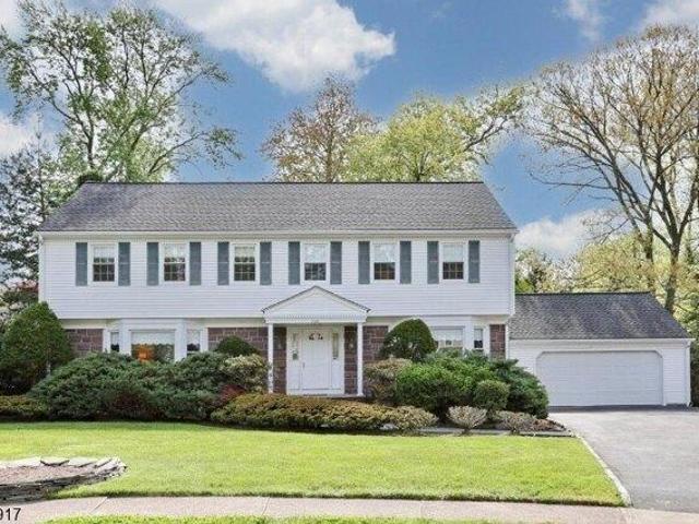 house with 5 bedroom, Oradell NJ DLS102312791