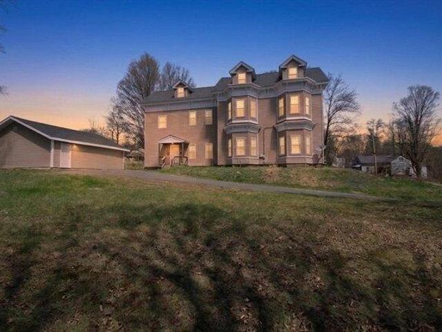 house with 5 bedroom, Orange MA DS102561353