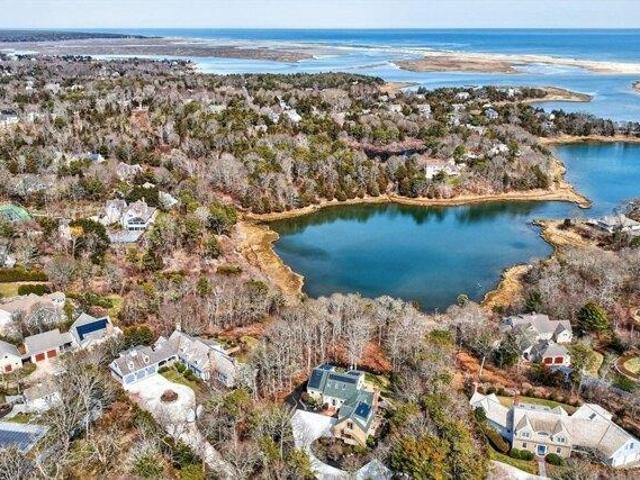 house with 5 bedroom, Orleans MA ES105205277