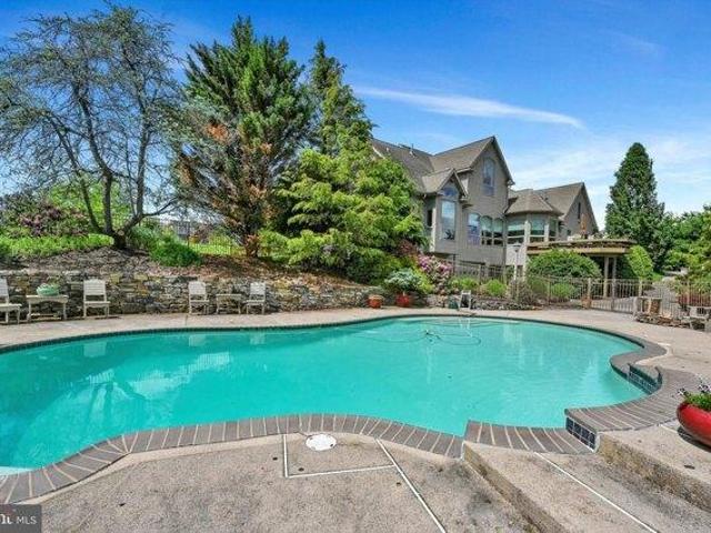 house with 5 bedroom, Orwigsburg PA ES103627430