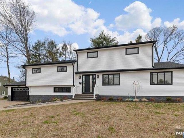 house with 5 bedroom, Paramus NJ ES103621957