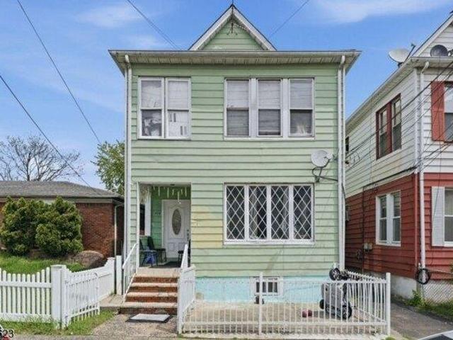 house with 5 bedroom, Passaic NJ ES104113025