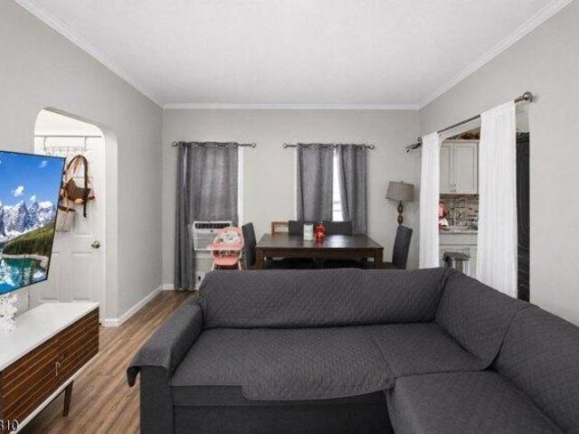 house with 5 bedroom, Passaic NJ ES104330568