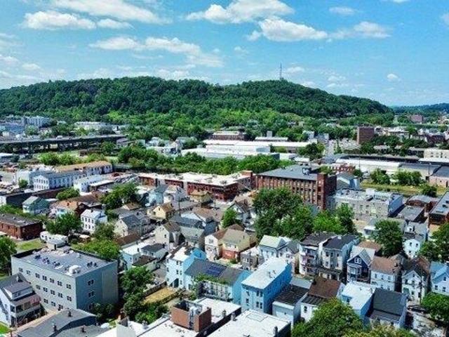house with 5 bedroom, Paterson NJ DLS101630058