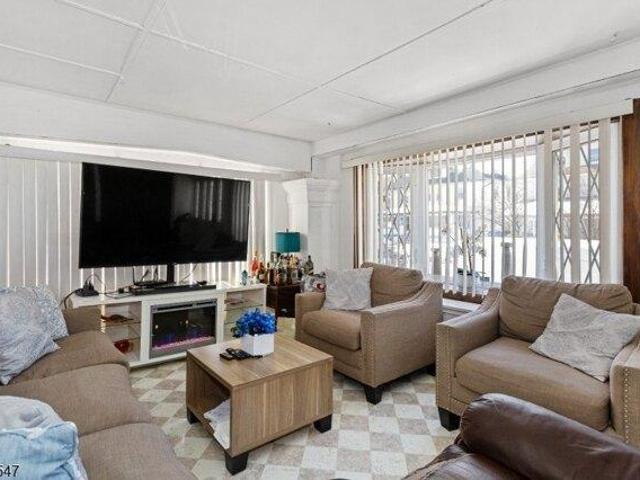 house with 5 bedroom, Paterson NJ DS102824358