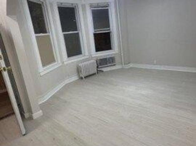 house with 5 bedroom, Paterson NJ ES103665523