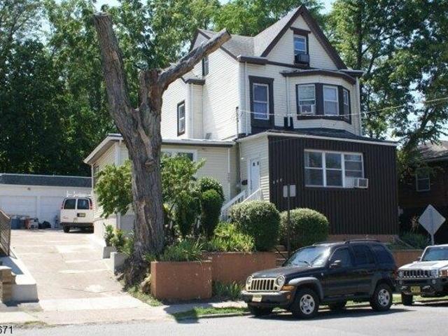 house with 5 bedroom, Paterson NJ ES104407073