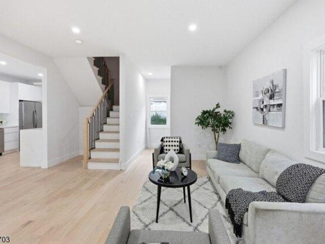 house with 5 bedroom, Paterson NJ ES104848840