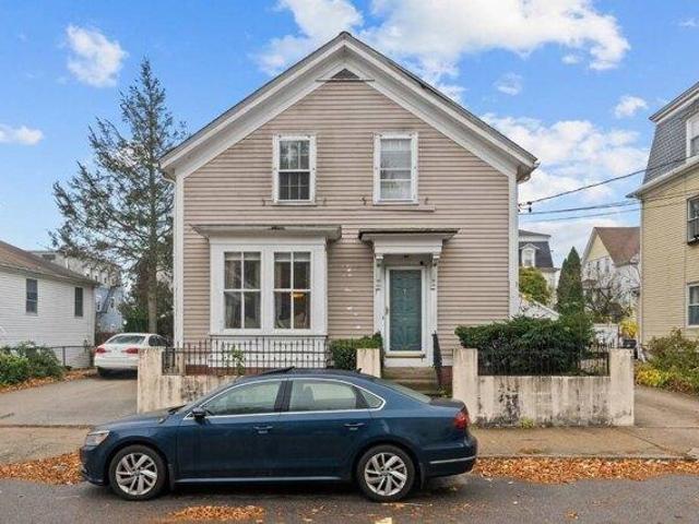 house with 5 bedroom, Pawtucket RI DLS102257568