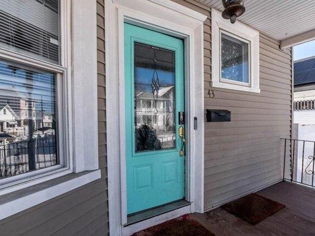house with 5 bedroom, Pawtucket RI DLS102531384
