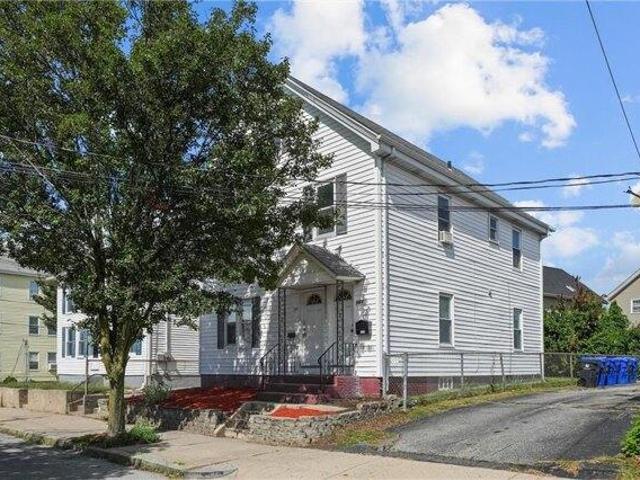 house with 5 bedroom, Pawtucket RI DS102061895