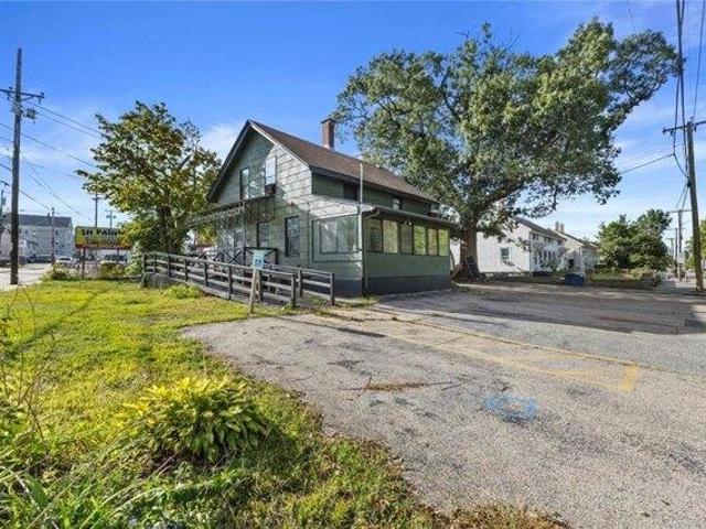 house with 5 bedroom, Pawtucket RI DS103070270