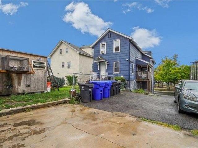 house with 5 bedroom, Pawtucket RI DS103100337