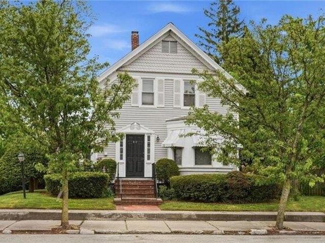 house with 5 bedroom, Pawtucket RI ES103035988