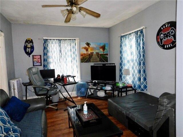 house with 5 bedroom, Pawtucket RI ES103074246
