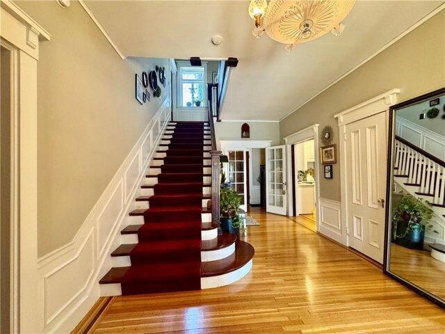 house with 5 bedroom, Pawtucket RI ES105277429