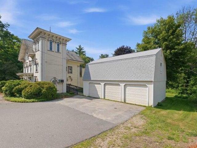 house with 5 bedroom, Pembroke NH ES104148609