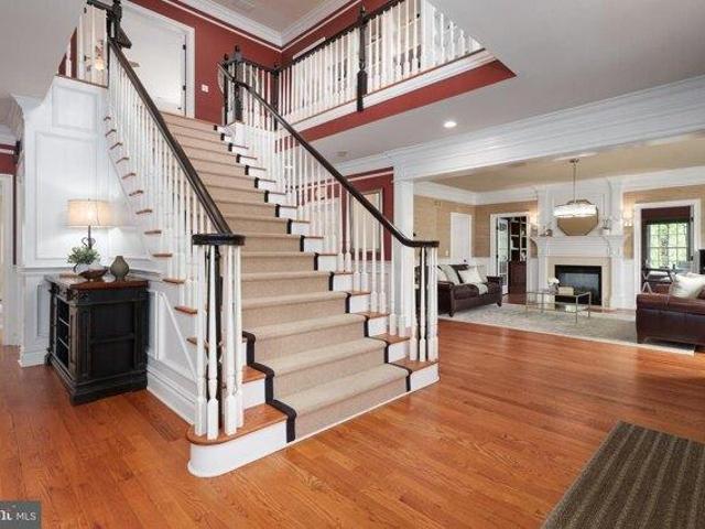house with 5 bedroom, Pennington NJ ES105156882