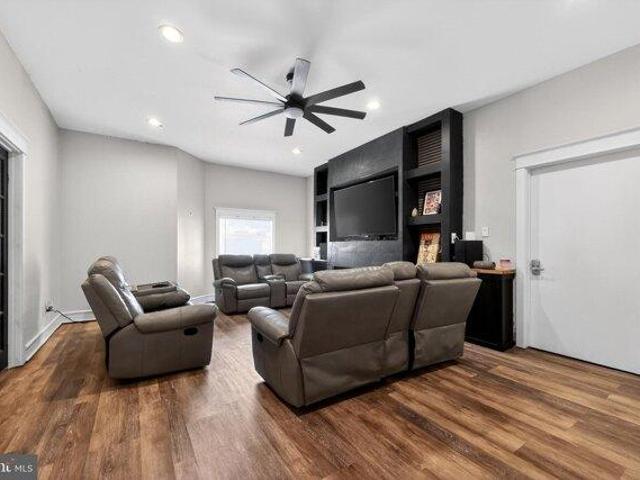 house with 5 bedroom, Penns Grove NJ ES105158793