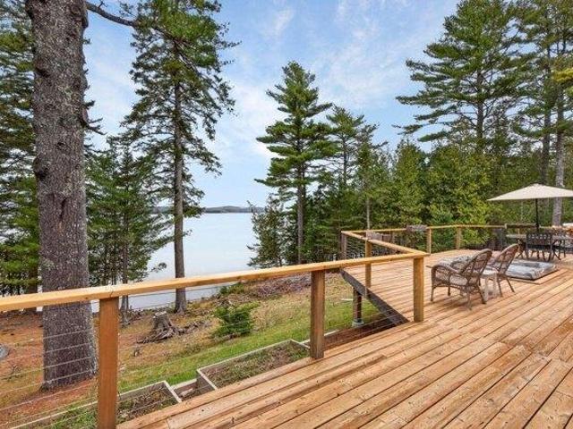 house with 5 bedroom, Penobscot ME DS102444164