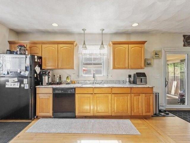house with 5 bedroom, Peabody MA ES102860103