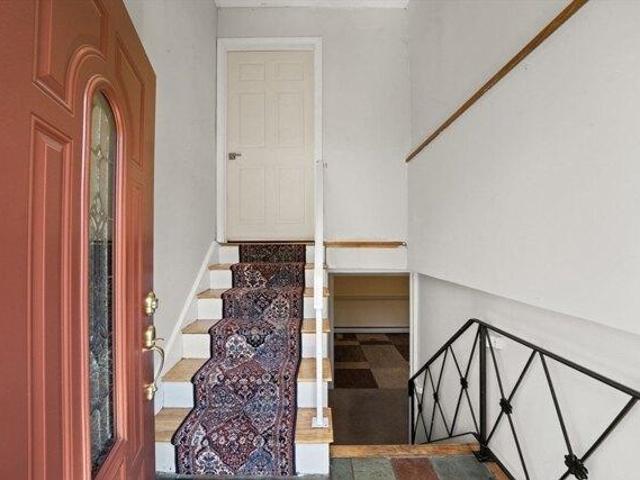 house with 5 bedroom, Peabody MA ES103097403