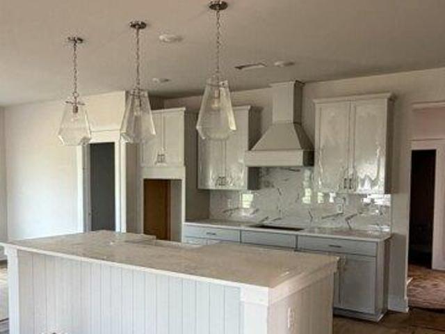 house with 5 bedroom, Pelzer SC ES104898131