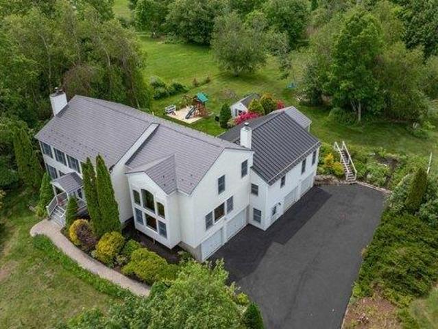 house with 5 bedroom, Pelham NH DS103162889